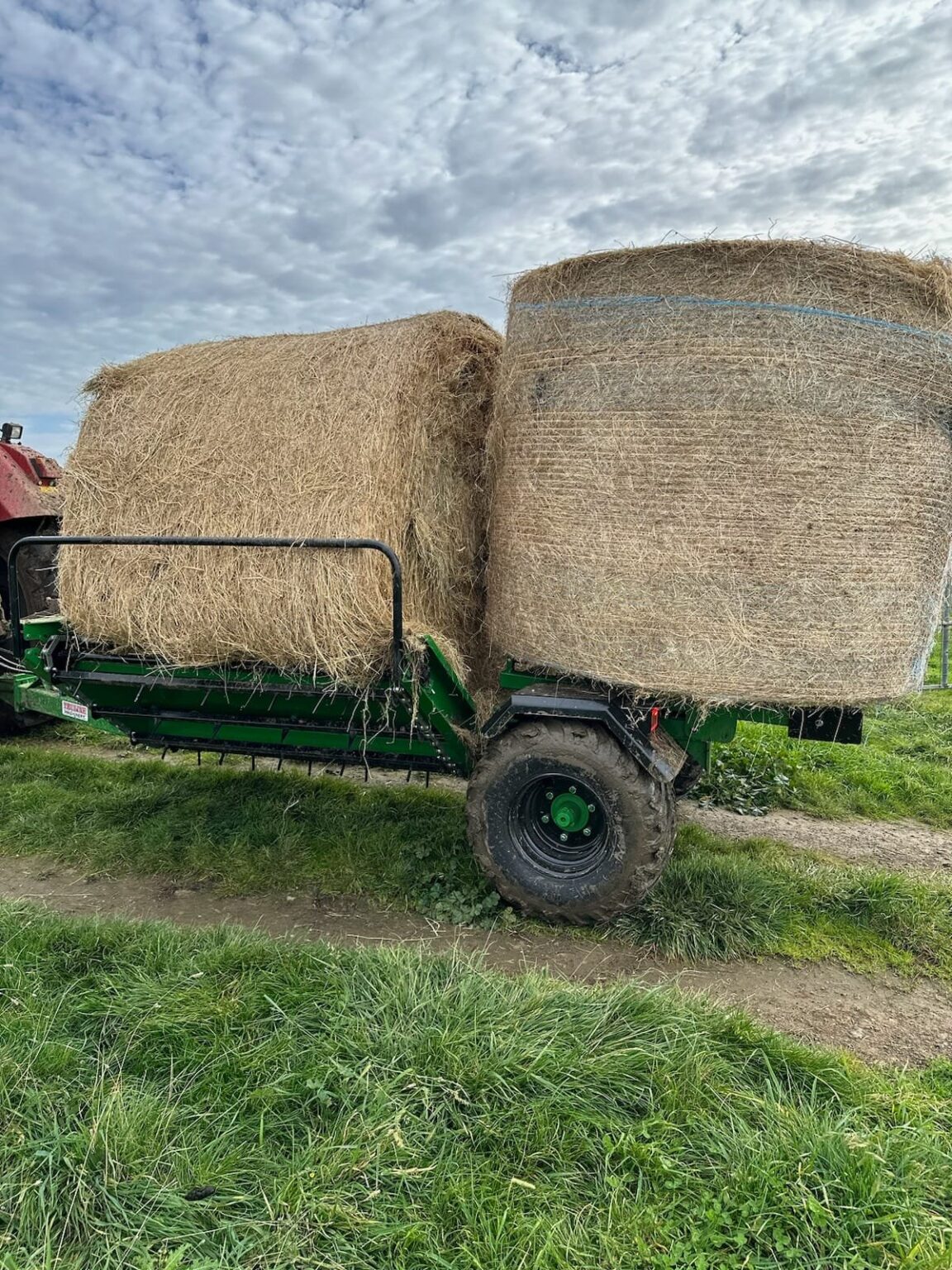 Twin Round Bale Feeder - Byron AG Machinery - Byron AG Machinery